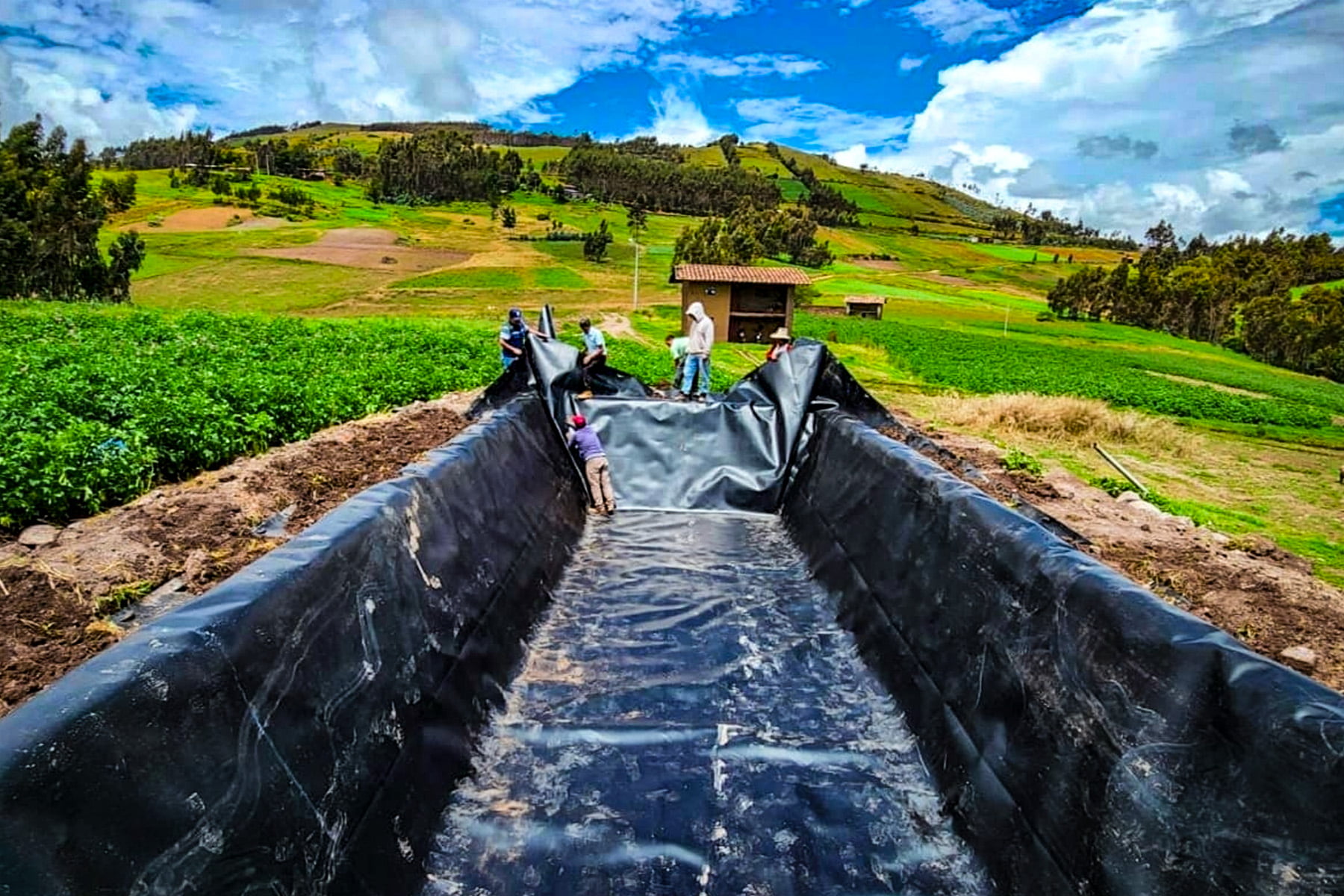 Julcán: construcción de qocha beneficiará a más de 400 agricultores ...